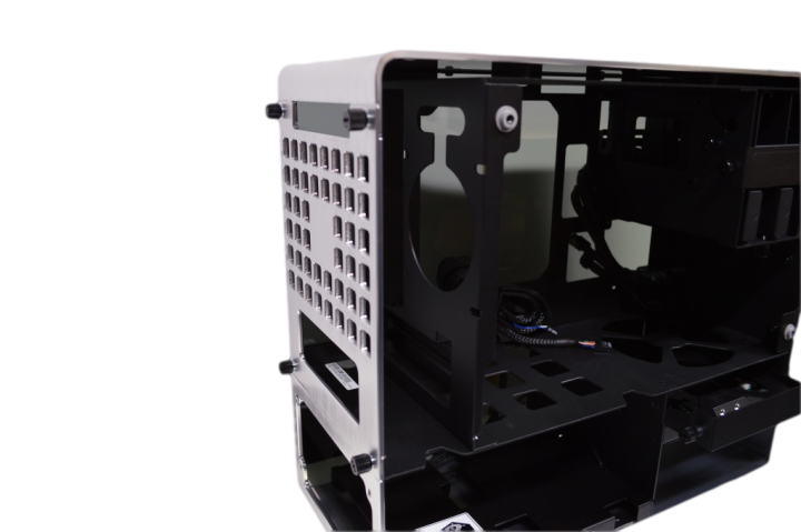 INWIN 901 Mini-ITX PC Chassis Review - Wrap Your System In A Gorgeous ...
