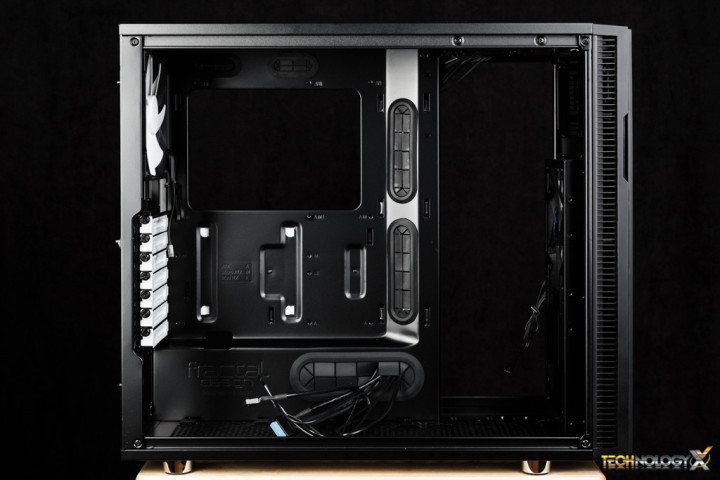 Fractal Design R5 Mid-Tower Chassis Review | Technology X