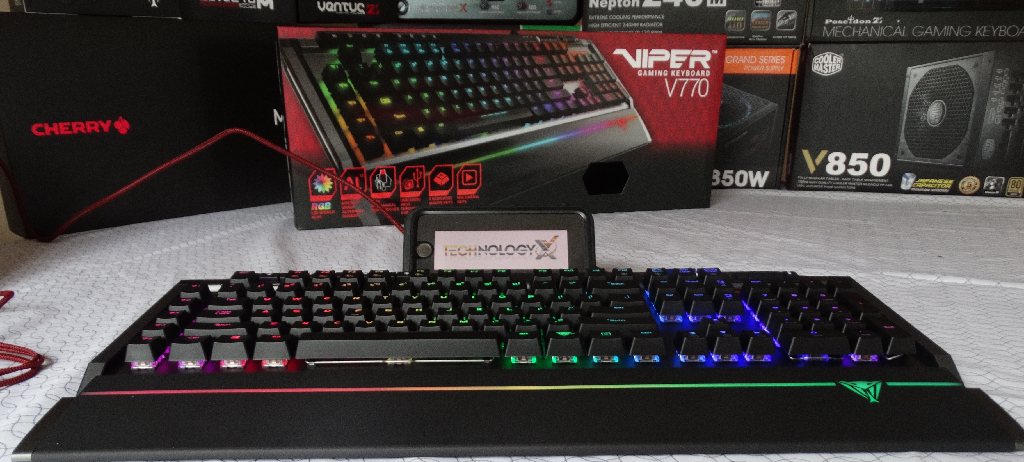 Patriot Viper V770 Gaming Keyboard Review | Technology X