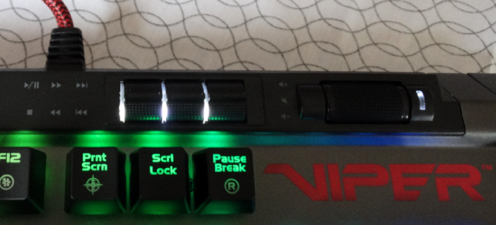 Patriot Viper V770 Gaming Keyboard Review | Technology X